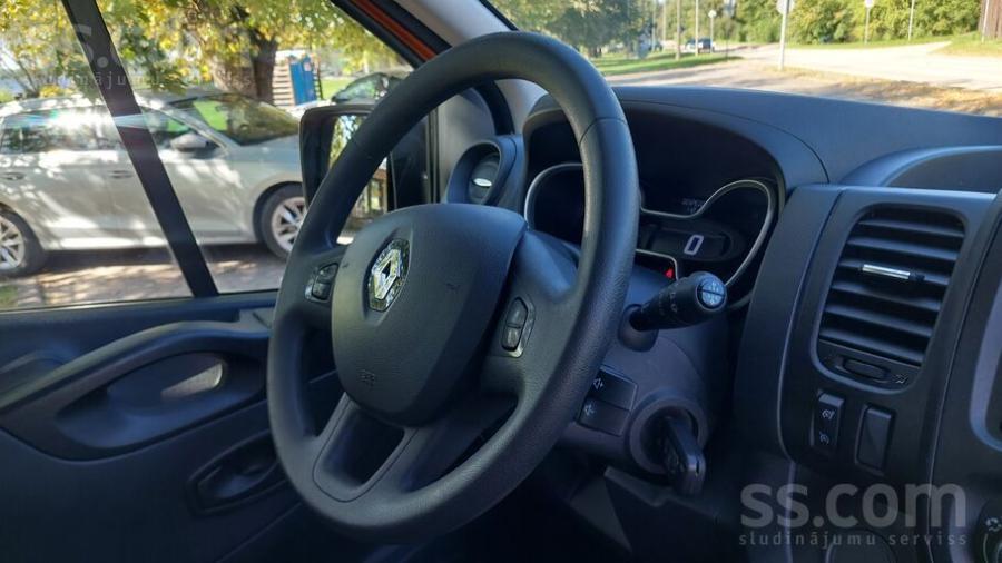 Orange Renault Trafic 2019 in Riga, with an engine capacity of 2.00 L and mileage of 296 thousand km for 15950 €, photo 20 on AUTOMOTO.COM.LV