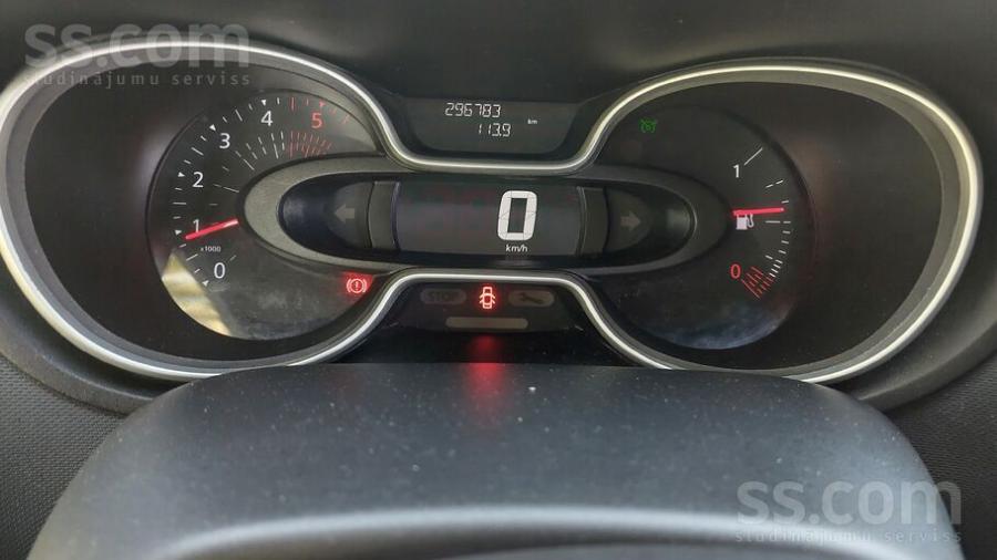 Orange Renault Trafic 2019 in Riga, with an engine capacity of 2.00 L and mileage of 296 thousand km for 15950 €, photo 21 on AUTOMOTO.COM.LV