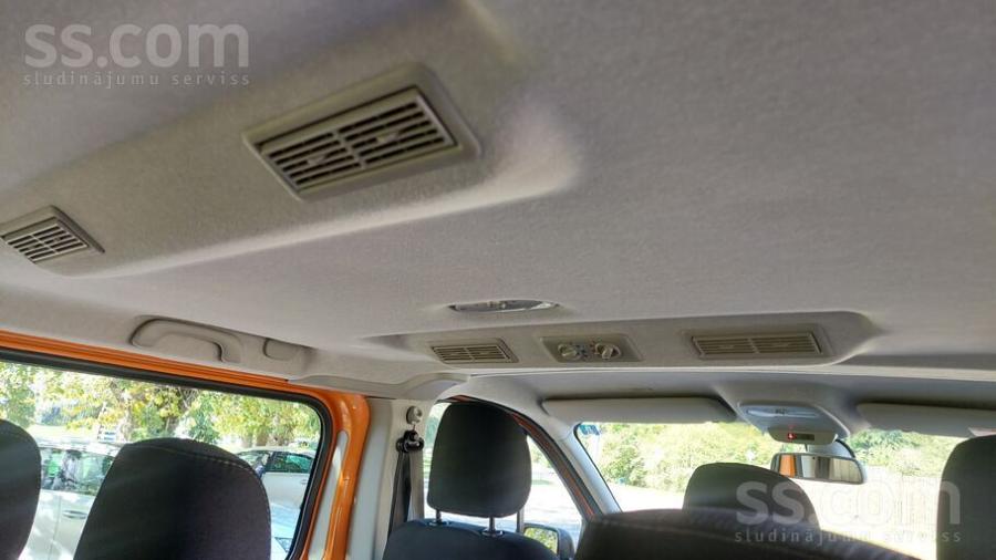 Orange Renault Trafic 2019 in Riga, with an engine capacity of 2.00 L and mileage of 296 thousand km for 15950 €, photo 34 on AUTOMOTO.COM.LV
