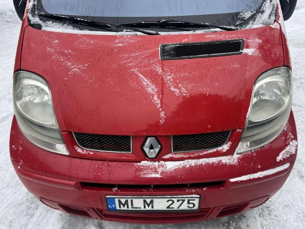 Red Renault Trafic 2006 in Vilnius, with an engine capacity of 2.46 L and mileage of 239 thousand km for 7200 €, photo 13 on AUTOMOTO.COM.LV