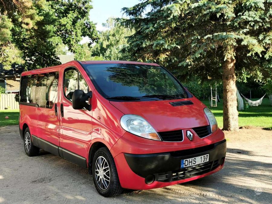 Red Renault Trafic 2007 in Siauliai, with an engine capacity of 2.00 L and mileage of 410 thousand km for 3999 €, photo 16 on AUTOMOTO.COM.LV