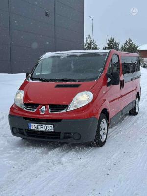 Red Renault Trafic 2010 in Siauliai, with an engine capacity of 2.00 L and mileage of 250 thousand km for 7200 €, photo 11 on AUTOMOTO.COM.LV