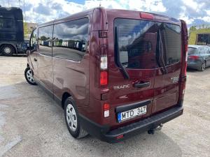 Sarkans Renault Trafic 2023 Viļņa, ar dzinēja tilpumu 2.00 L un nobraukumu 245 tūkst. km par 25410 €, foto 9 vietnē AUTOMOTO.COM.LV