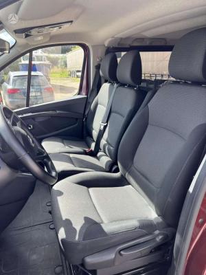 Sarkans Renault Trafic 2023 Viļņa, ar dzinēja tilpumu 2.00 L un nobraukumu 245 tūkst. km par 25410 €, foto 13 vietnē AUTOMOTO.COM.LV
