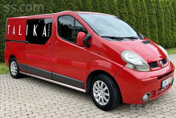 Red Renault Trafic 2003 in Riga, with an engine capacity of 1.90 L and mileage of 479 thousand km for 2590 €, photo 4 on AUTOMOTO.COM.LV