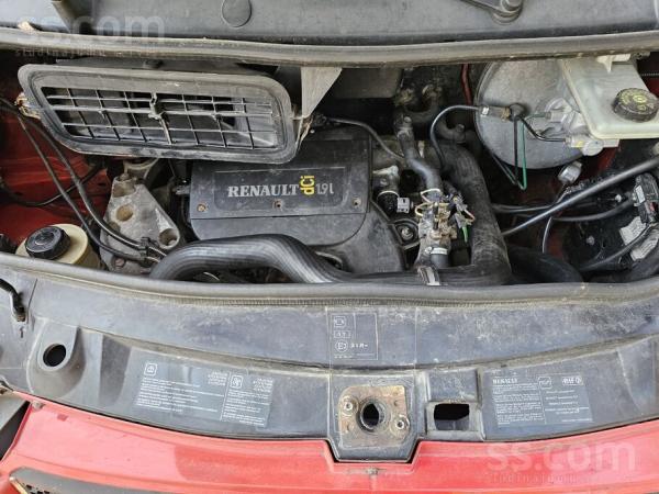 Рено Трафик 2005 в Рига на AUTOMOTO.COM.LV Красный Рено Трафик 2005 в Рига, объемом двигателя 1.90 л и пробегом 0 тыс. км за 1900 €, фото 10 на AUTOMOTO.COM.LV
