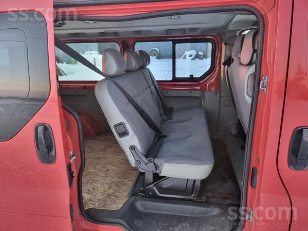 Red Renault Trafic 2006 in Jelgava, with an engine capacity of 2.00 L and mileage of 598 thousand km for 3600 €, photo 10 on AUTOMOTO.COM.LV