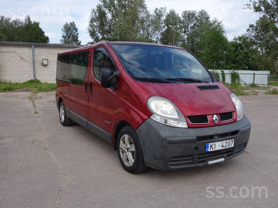 Red Renault Trafic 2006 in Riga, with an engine capacity of 2.50 L and mileage of 0 thousand km for 4350 €, photo 3 on AUTOMOTO.COM.LV