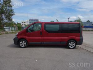Red Renault Trafic 2006 in Riga, with an engine capacity of 2.50 L and mileage of 0 thousand km for 4350 €, photo 12 on AUTOMOTO.COM.LV