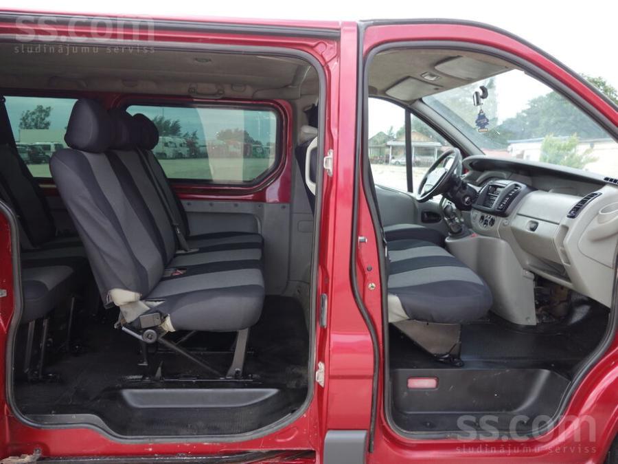 Red Renault Trafic 2006 in Riga, with an engine capacity of 2.50 L and mileage of 0 thousand km for 4350 €, photo 17 on AUTOMOTO.COM.LV