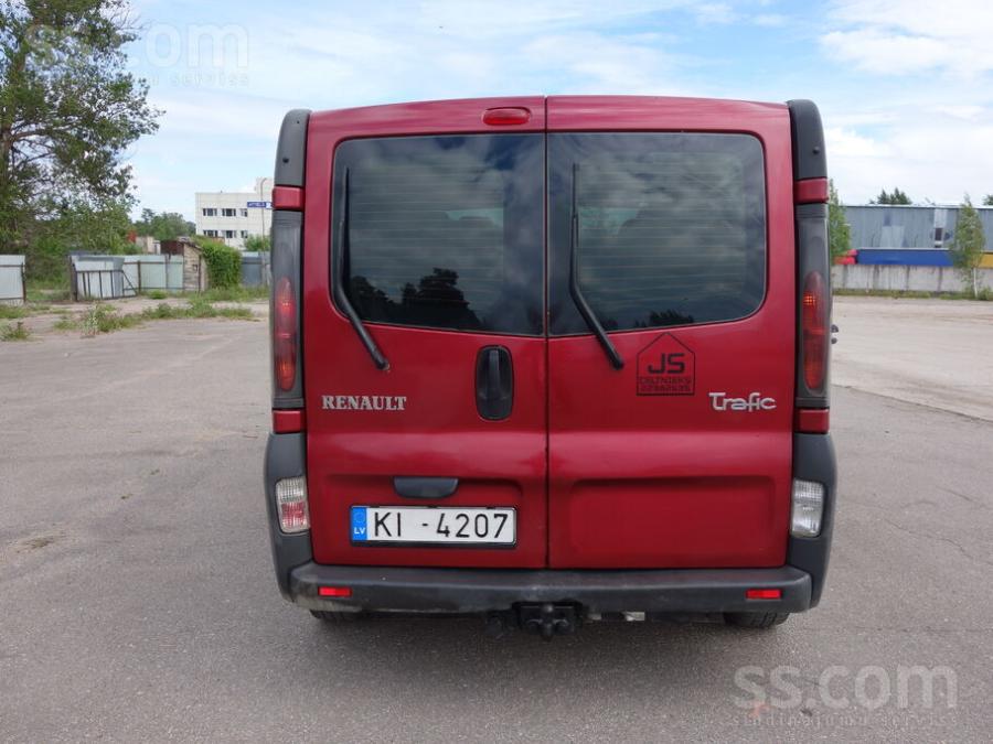 Red Renault Trafic 2006 in Riga, with an engine capacity of 2.50 L and mileage of 0 thousand km for 4350 €, photo 21 on AUTOMOTO.COM.LV