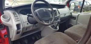 Sarkans Renault Trafic 2006 Valmiera, ar dzinēja tilpumu 2.00 L un nobraukumu 434 tūkst. km par 3900 €, foto 13 vietnē AUTOMOTO.COM.LV