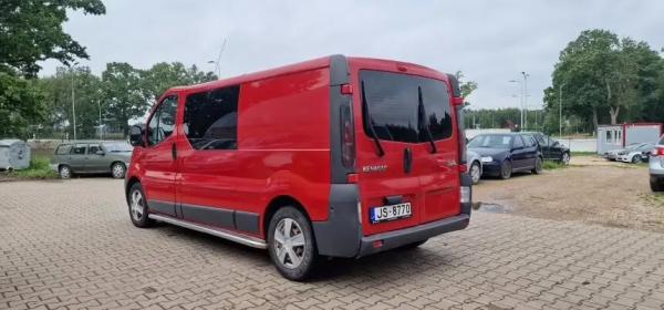 Sarkans Renault Trafic 2006 Valmiera, ar dzinēja tilpumu 1.90 L un nobraukumu 311 tūkst. km par 3850 €, foto 10 vietnē AUTOMOTO.COM.LV