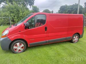 Sarkans Renault Trafic 2006 Valmiera, ar dzinēja tilpumu 1.90 L un nobraukumu 395 tūkst. km par 2500 €, foto  vietnē AUTOMOTO.COM.LV