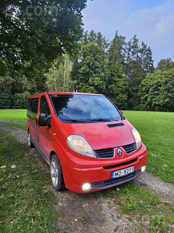 Renault Trafic 2007 in Tukums on AUTOMOTO.COM.LV Red Renault Trafic 2007 in Tukums, with an engine capacity of 2.00 L and mileage of 360 thousand km for 5999 €, photo 1 on AUTOMOTO.COM.LV