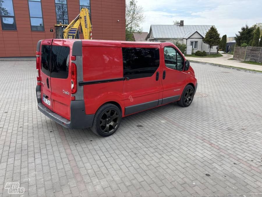 Sarkans Renault Trafic 2008 Utena, ar dzinēja tilpumu 2.00 L un nobraukumu 380 tūkst. km par 4180 €, foto 4 vietnē AUTOMOTO.COM.LV