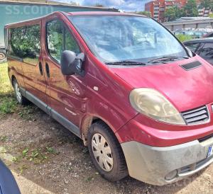 Sarkans Renault Trafic 2008 Rīga, ar dzinēja tilpumu 2.50 L un nobraukumu 330 tūkst. km par 1200 €, foto 3 vietnē AUTOMOTO.COM.LV