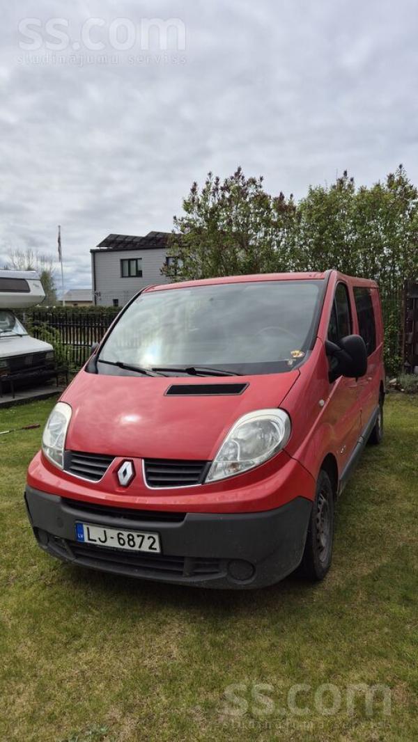 Red Renault Trafic 2009 in Riga, with an engine capacity of 2.00 L and mileage of 382 thousand km for 3500 €, photo 2 on AUTOMOTO.COM.LV