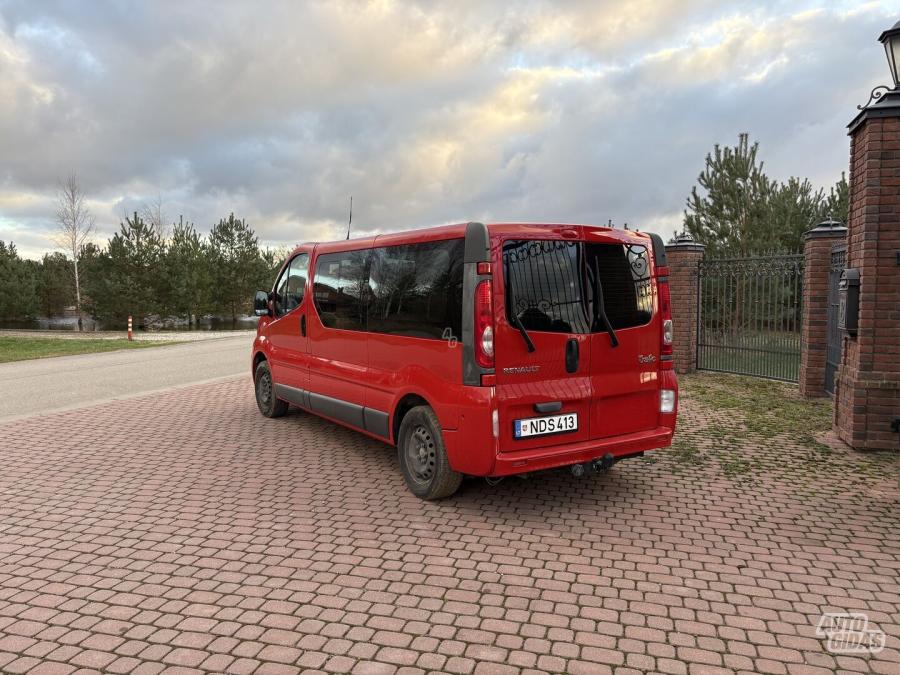 Sarkans Renault Trafic 2010 Klaipėda, ar dzinēja tilpumu 2.00 L un nobraukumu 219 tūkst. km par 5800 €, foto 6 vietnē AUTOMOTO.COM.LV