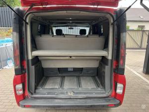 Red Renault Trafic 2004 in Kaunas, with an engine capacity of 2.46 L and mileage of 440 thousand km for 5600 €, photo 6 on AUTOMOTO.COM.LV