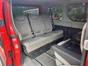Red Renault Trafic 2004 in Kaunas, with an engine capacity of 2.46 L and mileage of 440 thousand km for 5600 €, photo 7 on AUTOMOTO.COM.LV