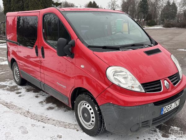 Sarkans Renault Trafic 2007 Panevēža, ar dzinēja tilpumu 2.00 L un nobraukumu 381 tūkst. km par 3000 €, foto 2 vietnē AUTOMOTO.COM.LV
