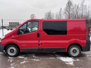 Red Renault Trafic 2007 in Panevezys, with an engine capacity of 2.00 L and mileage of 381 thousand km for 3000 €, photo 5 on AUTOMOTO.COM.LV