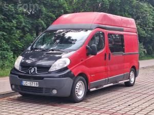 Sarkans Renault Trafic 2007 Rīga, ar dzinēja tilpumu 2.00 L un nobraukumu 290 tūkst. km par 2180 €, foto  vietnē AUTOMOTO.COM.LV