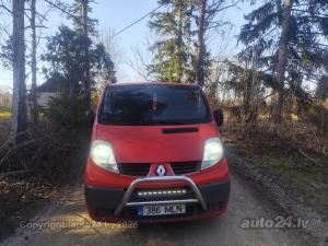 Sarkans Renault Trafic 2008 Tallina, ar dzinēja tilpumu 2.00 L un nobraukumu 350 tūkst. km par 2999 €, foto  vietnē AUTOMOTO.COM.LV