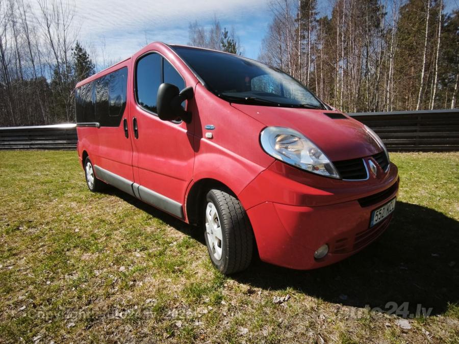 Sarkans Renault Trafic 2012 Tallina, ar dzinēja tilpumu 2.00 L un nobraukumu 262 tūkst. km par 4300 €, foto 3 vietnē AUTOMOTO.COM.LV