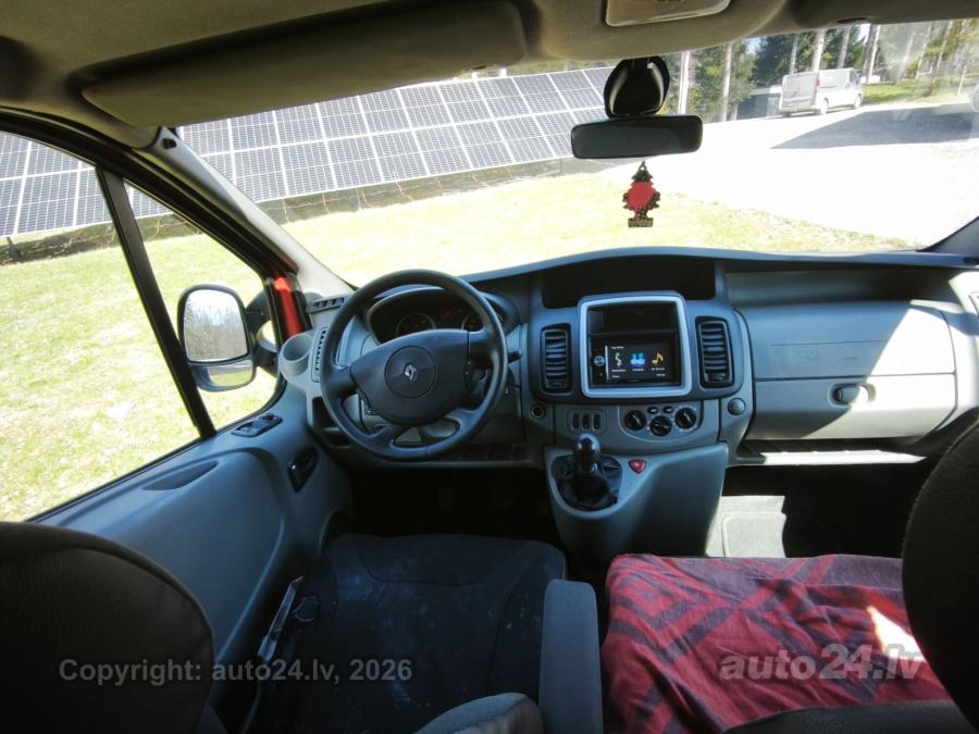 Sarkans Renault Trafic 2012 Tallina, ar dzinēja tilpumu 2.00 L un nobraukumu 262 tūkst. km par 4300 €, foto 7 vietnē AUTOMOTO.COM.LV