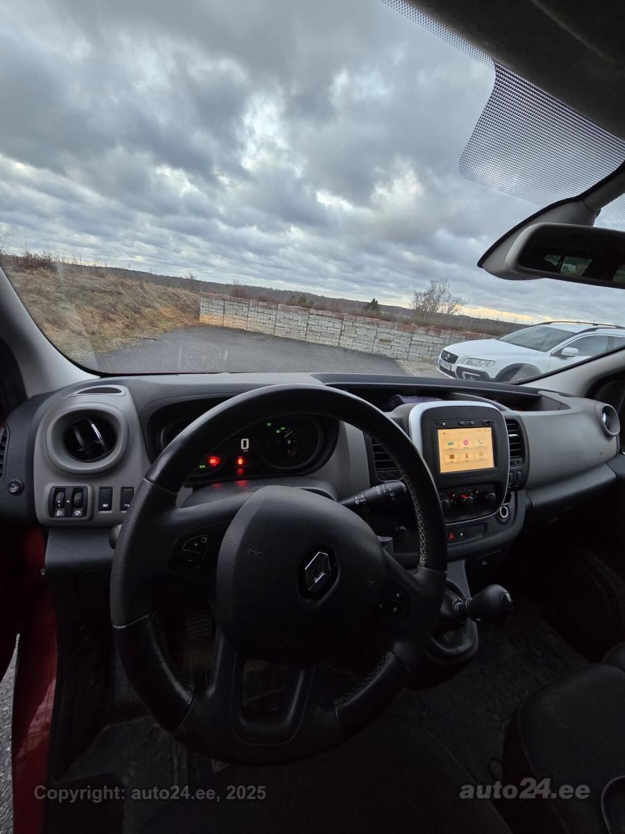 Red Renault Trafic 2016 in Tallinn, with an engine capacity of 1.60 L and mileage of 168 thousand km for 14000 €, photo 6 on AUTOMOTO.COM.LV