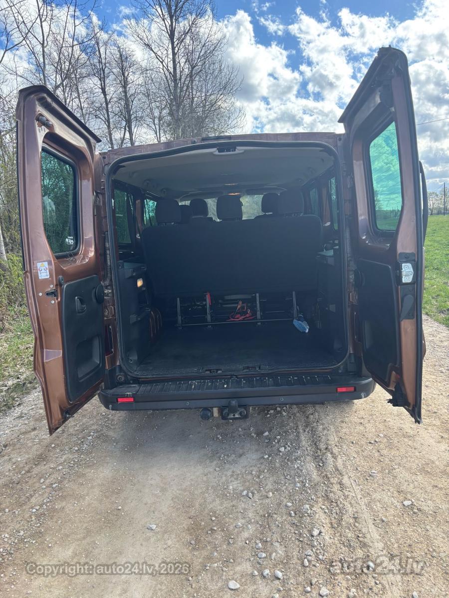 Renault Trafic 2016 in Rakvere, with an engine capacity of 1.60 L and mileage of 295 thousand km for 12200 €, photo 6 on AUTOMOTO.COM.LV