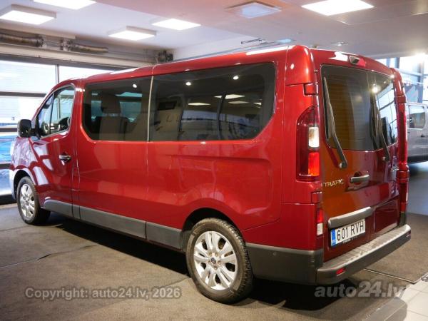 Renault Trafic 2022 Tallina, ar dzinēja tilpumu 2.00 L un nobraukumu 60 tūkst. km par 28900 €, foto 4 vietnē AUTOMOTO.COM.LV