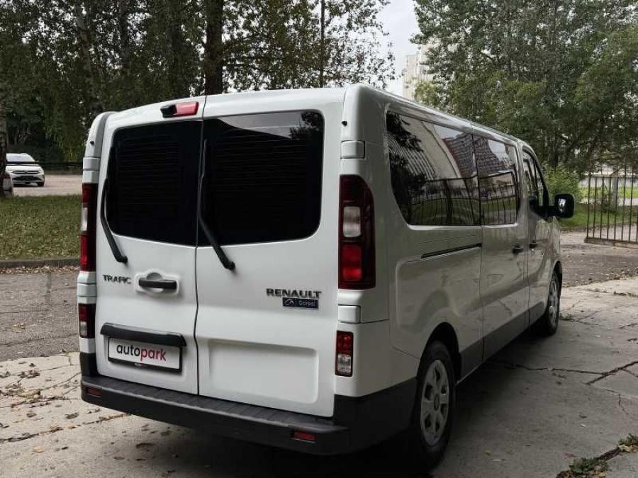 Renault Trafic 2025 Viļņa, ar dzinēja tilpumu 2.00 L un nobraukumu 194 tūkst. km par 27830 €, foto 5 vietnē AUTOMOTO.COM.LV