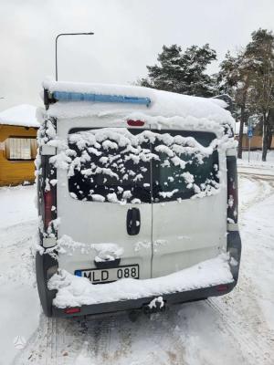 White Renault Trafic 2000 in Varena, with an engine capacity of 1.90 L and mileage of 288 thousand km for 2000 €, photo  on AUTOMOTO.COM.LV