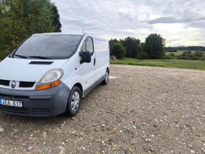White Renault Trafic 2002 in Mazeikiai, with an engine capacity of 1.90 L and mileage of 370 thousand km for 2400 €, photo  on AUTOMOTO.COM.LV