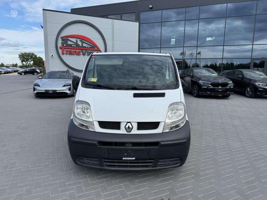 Balts Renault Trafic 2003 Telšiai, ar dzinēja tilpumu 1.90 L un nobraukumu 283 tūkst. km par 4300 €, foto 11 vietnē AUTOMOTO.COM.LV