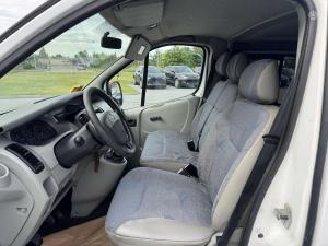 Balts Renault Trafic 2003 Telšiai, ar dzinēja tilpumu 1.90 L un nobraukumu 283 tūkst. km par 4300 €, foto 13 vietnē AUTOMOTO.COM.LV