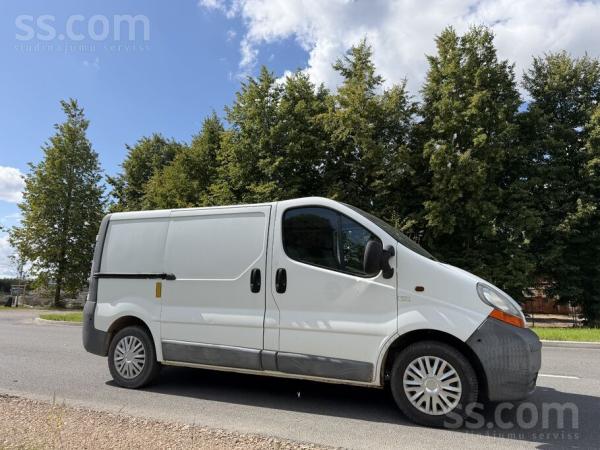 White Renault Trafic 2003 in Jelgava, with an engine capacity of 1.90 L and mileage of 278 thousand km for 3600 €, photo 4 on AUTOMOTO.COM.LV