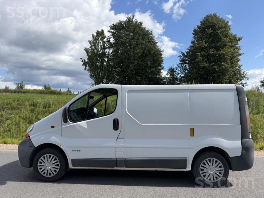 White Renault Trafic 2003 in Jelgava, with an engine capacity of 1.90 L and mileage of 278 thousand km for 3600 €, photo 7 on AUTOMOTO.COM.LV
