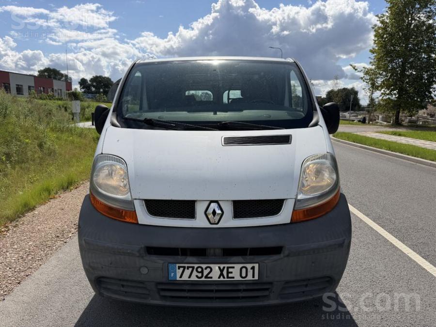 White Renault Trafic 2003 in Jelgava, with an engine capacity of 1.90 L and mileage of 278 thousand km for 3600 €, photo 8 on AUTOMOTO.COM.LV