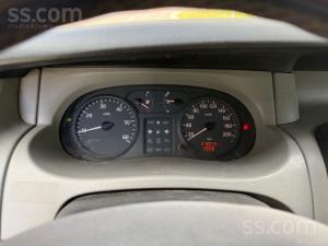 White Renault Trafic 2003 in Jelgava, with an engine capacity of 1.90 L and mileage of 278 thousand km for 3600 €, photo 16 on AUTOMOTO.COM.LV