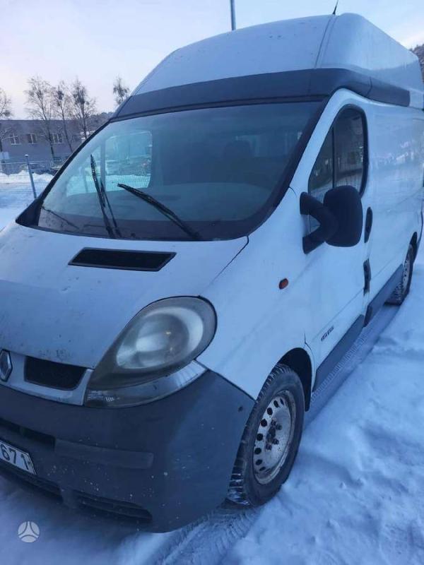 White Renault Trafic 2004 in Kaunas, with an engine capacity of 1.87 L and mileage of 283 thousand km for 1400 €, photo 1 on AUTOMOTO.COM.LV