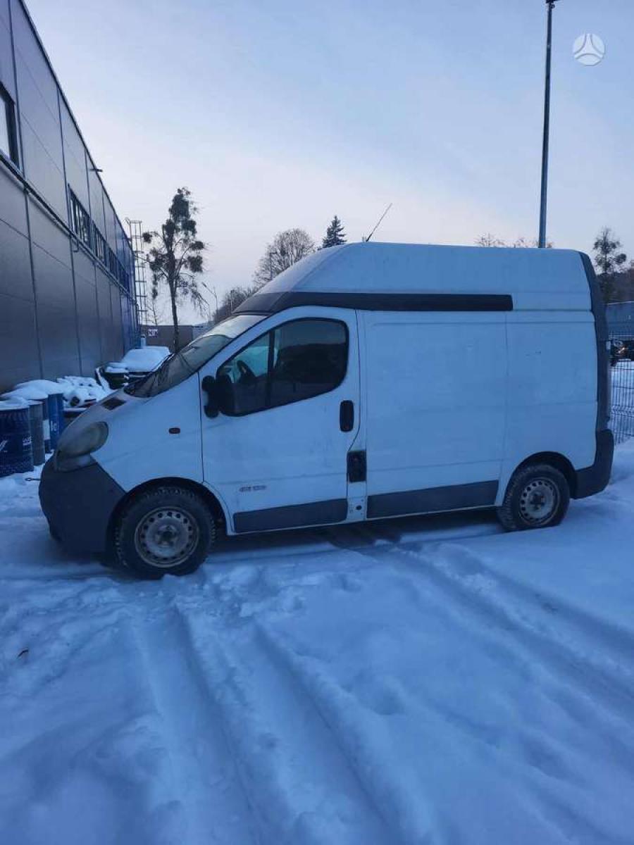 Balts Renault Trafic 2004 Kauņa, ar dzinēja tilpumu 1.87 L un nobraukumu 283 tūkst. km par 1400 €, foto 6 vietnē AUTOMOTO.COM.LV