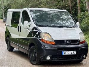 White Renault Trafic 2005 in Radviliskis, with an engine capacity of 1.90 L and mileage of 320 thousand km for 1650 €, photo  on AUTOMOTO.COM.LV