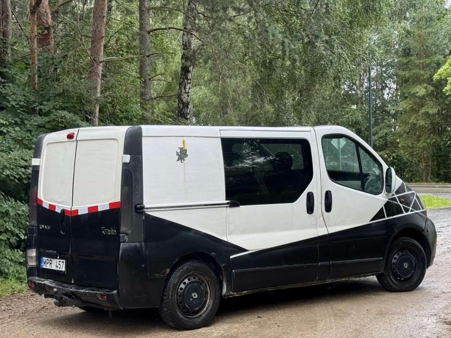 Balts Renault Trafic 2005 Radviliškis, ar dzinēja tilpumu 1.90 L un nobraukumu 320 tūkst. km par 1650 €, foto 7 vietnē AUTOMOTO.COM.LV