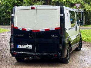 Balts Renault Trafic 2005 Radviliškis, ar dzinēja tilpumu 1.90 L un nobraukumu 320 tūkst. km par 1650 €, foto 9 vietnē AUTOMOTO.COM.LV