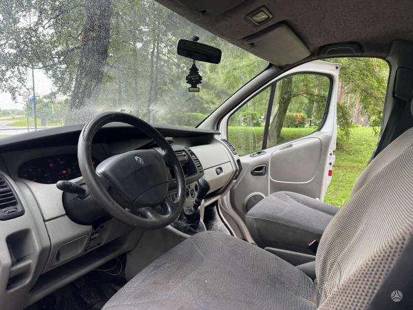 Balts Renault Trafic 2005 Radviliškis, ar dzinēja tilpumu 1.90 L un nobraukumu 320 tūkst. km par 1650 €, foto 10 vietnē AUTOMOTO.COM.LV