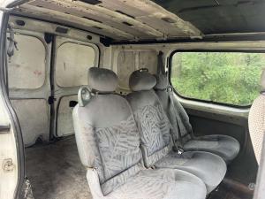 Balts Renault Trafic 2005 Radviliškis, ar dzinēja tilpumu 1.90 L un nobraukumu 320 tūkst. km par 1650 €, foto 13 vietnē AUTOMOTO.COM.LV